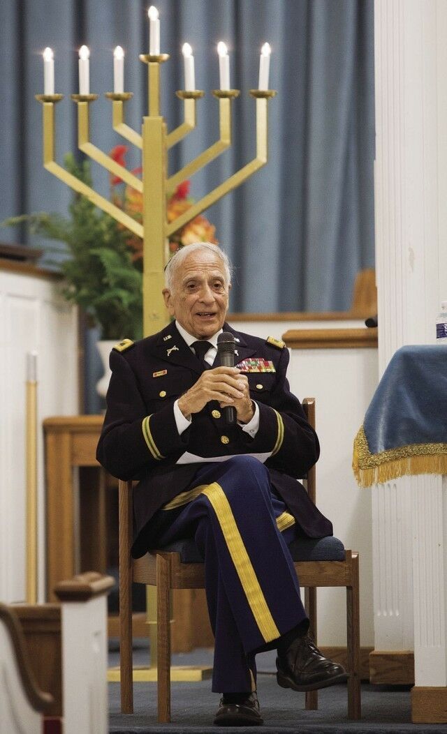Holocaust Survivor and Liberator Frank Cohn Is a Shining Example of ...