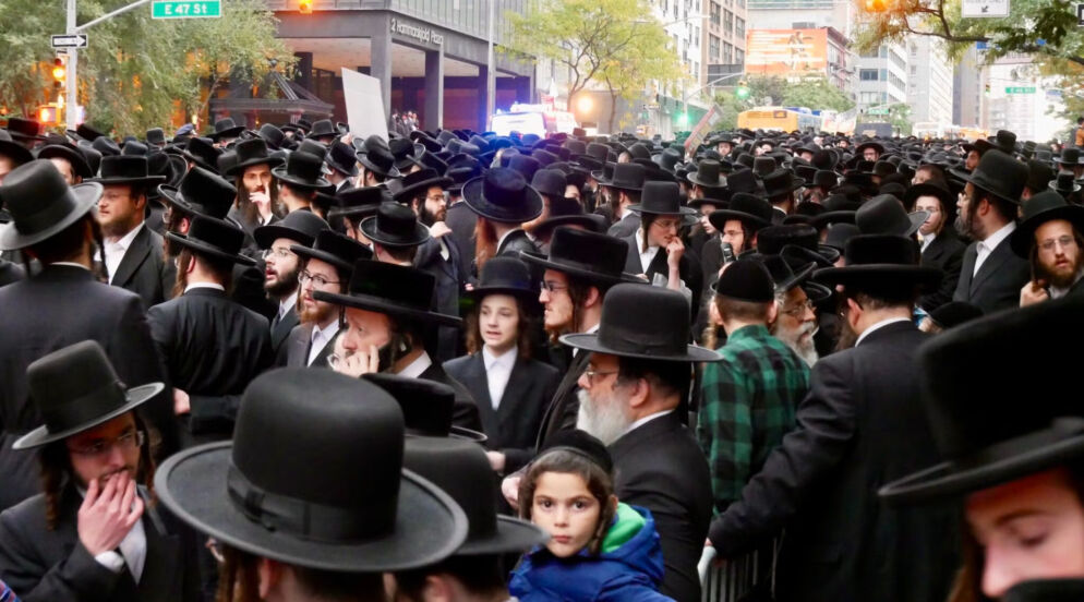 Thousands of Haredi Orthodox Jews Protest Israeli Military Draft in New ...