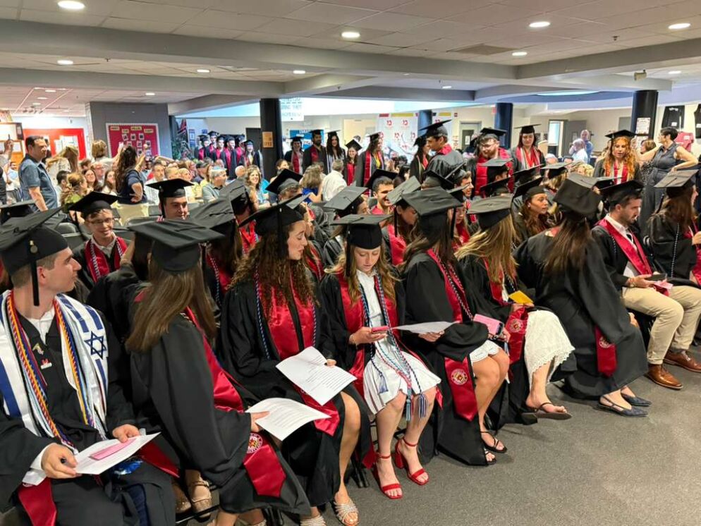 After UMD Graduation Rescheduled to Shavuot, Maryland Hillel Steps Up ...